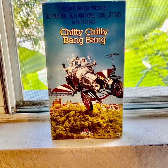 Other | Set Of 3 Disney Vhs Tapes Mary Poppins Bambi Chitty Chitty Bang ...